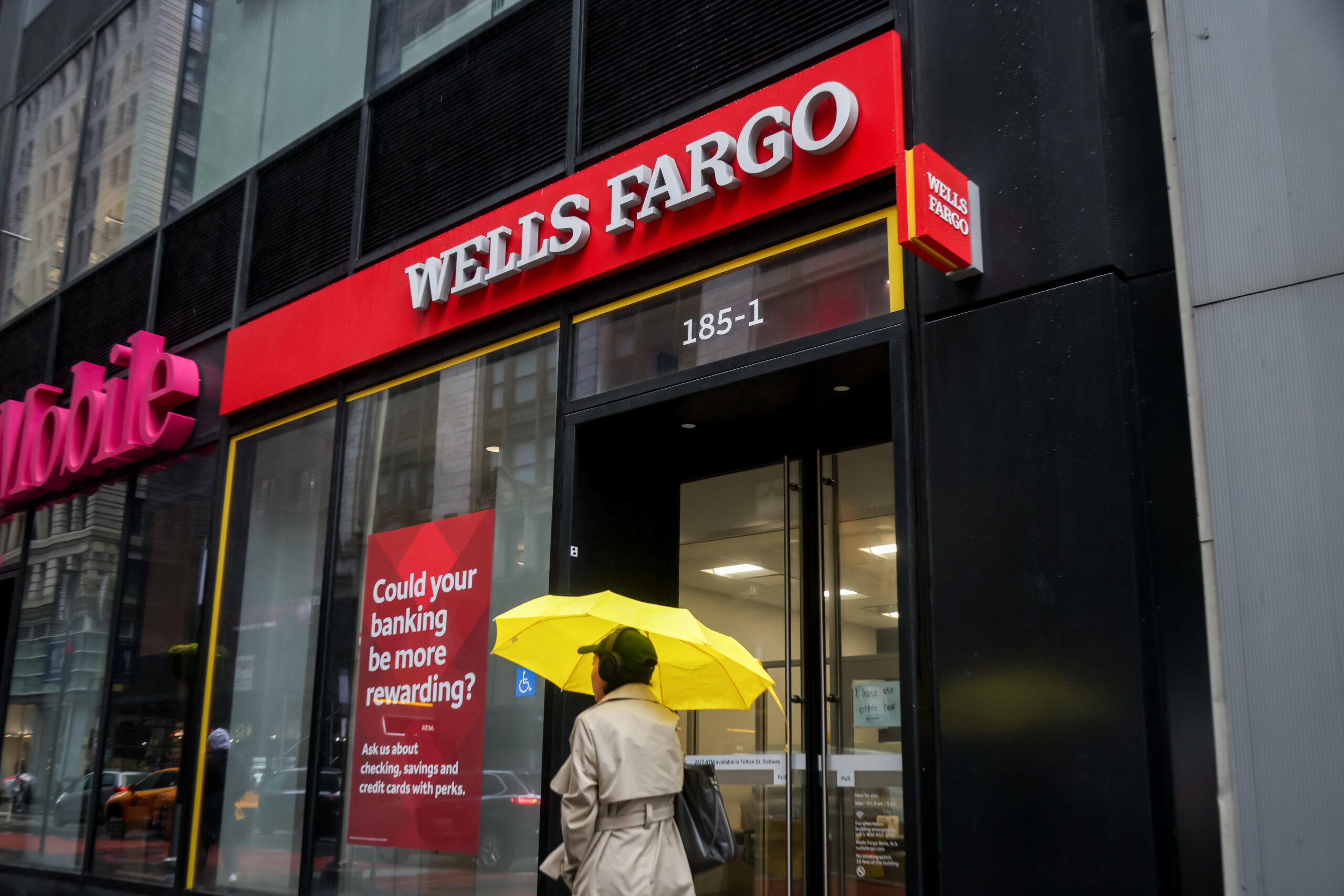 Wells Fargo free of consent orders for first time in 15 Years - Auto ...
